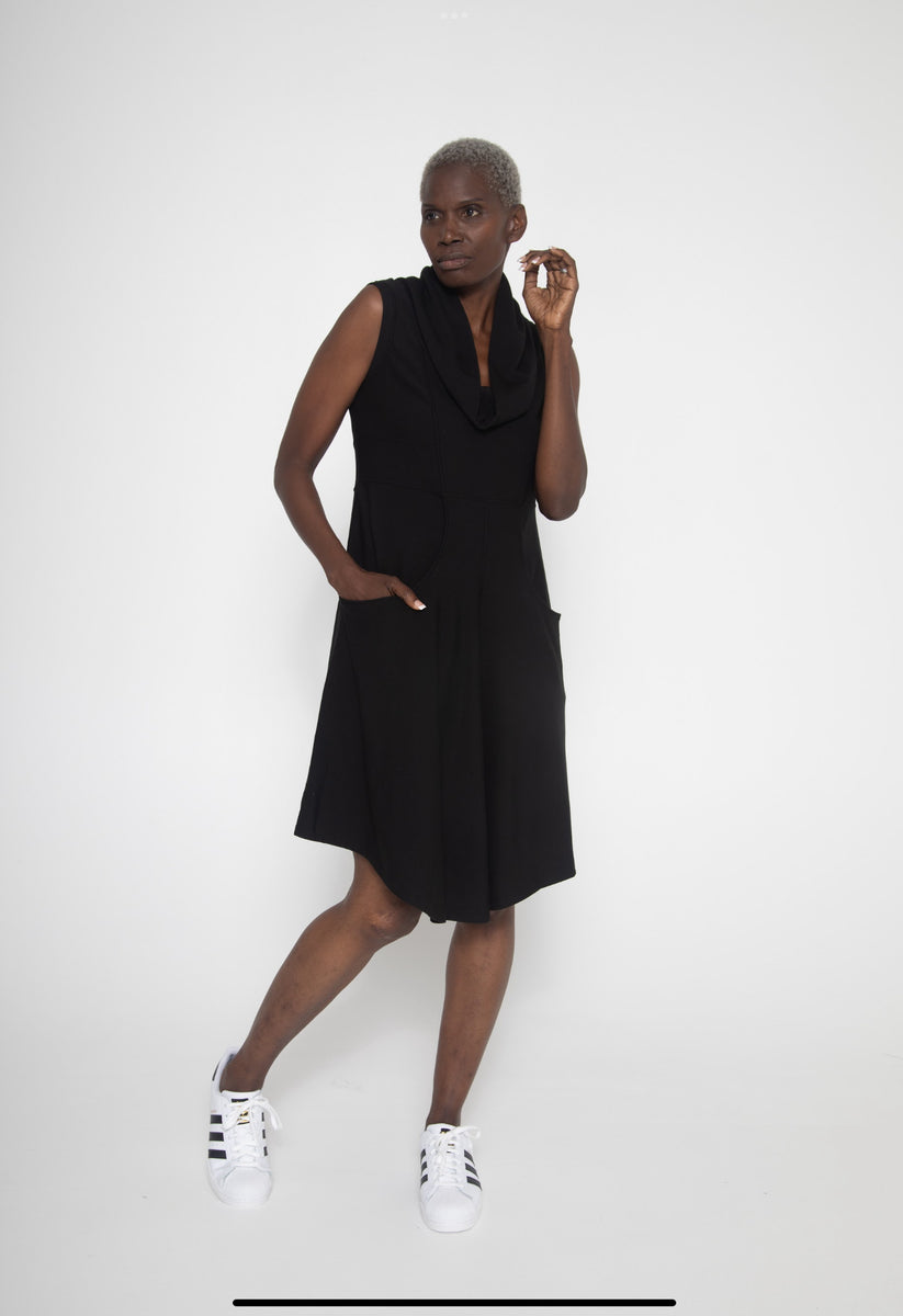 Relaxed Signature Dress - Black – Kiya Tomlin